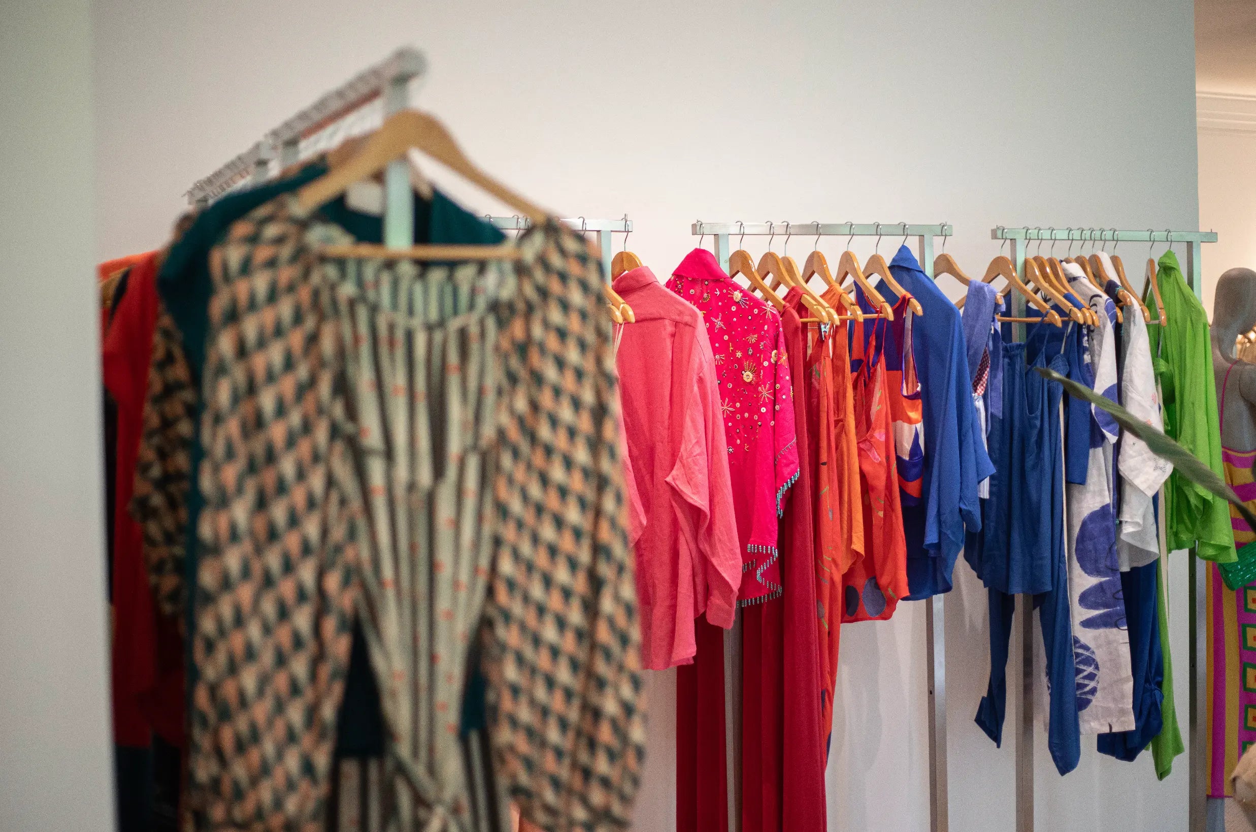 Choosing the Right Dry Cleaner – BEÁ Style Curators